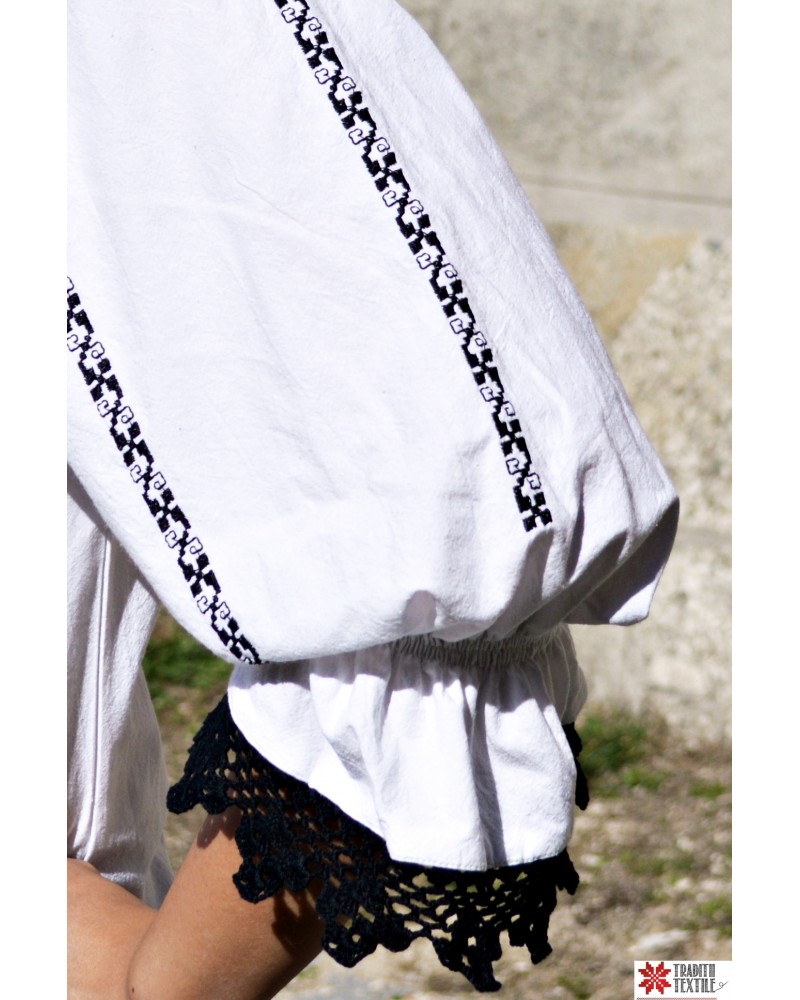 Ie Cornelița Dimensiune S Culoare Alb Culoare broderie Negru